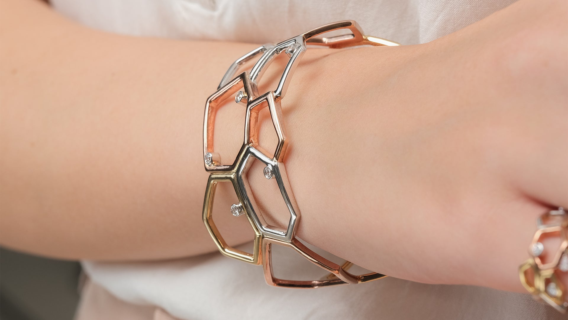 Royada Jewelry – Shine like a gem!